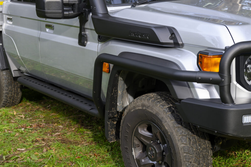 Toyota Land Cruiser 70 Series 2025 Onwards Side Rails - Opposite Lock