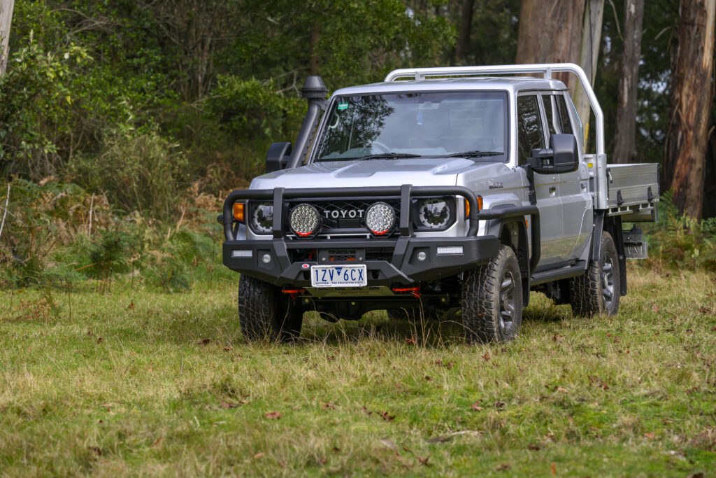 Toyota Land Cruiser 70 Series 2025 Onwards Side Rails - Opposite Lock