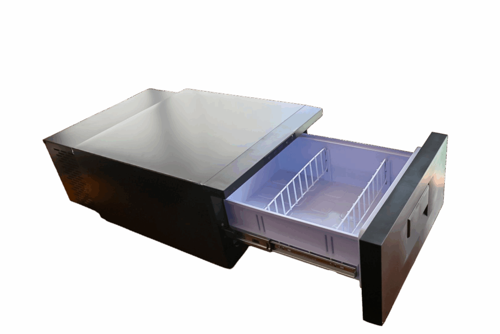 4x4Equip Portable Fridge Freezer - Opposite Lock